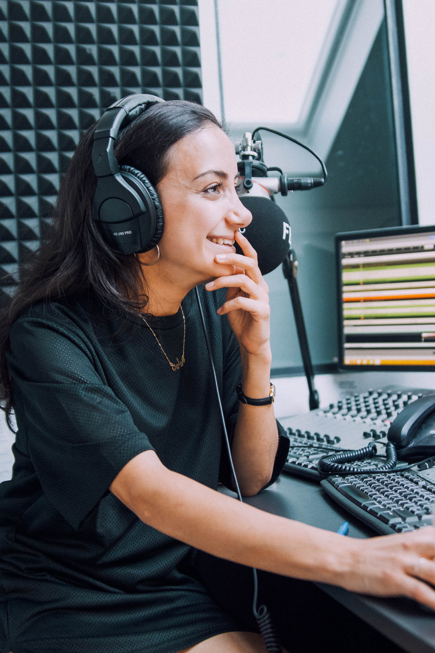 Was bedeutet es Bildungsaktivistin zu sein? Helen Fares nutzt das ...